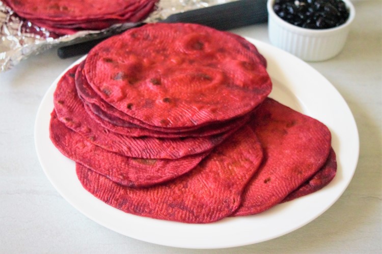 Beet tortillas- Earthly Superfood Easy homemade beet tortillas